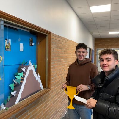 Schaukasten „Mountainbike“ in neuem Glanz - Theodor-Heuss-Gymnasium Wolfenbüttel